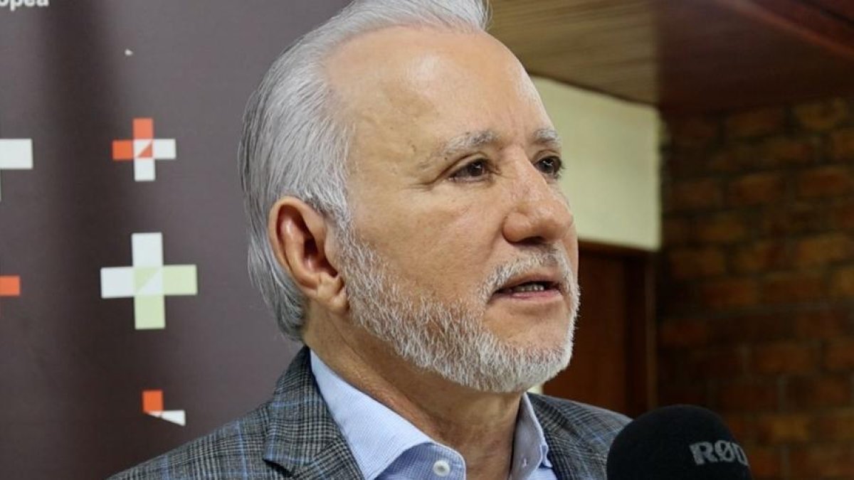 Senador Antonio Taveras "se tira del barco", rompe con el PRM tras seis ...