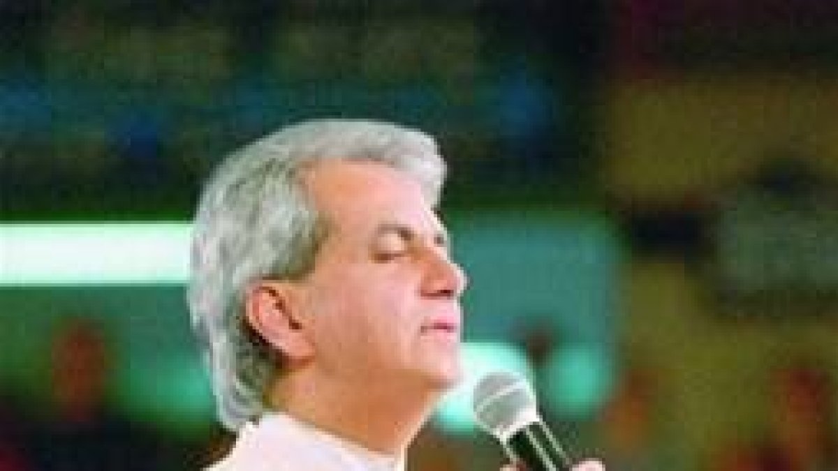 Evangelista Benny Hinn en jornada sanación