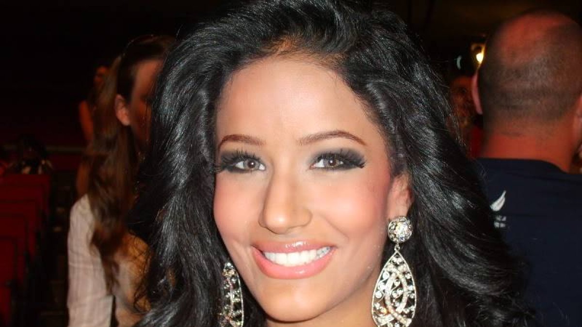 Lo que tuvo que hacer una presentadora dominicana para poner programa de TV