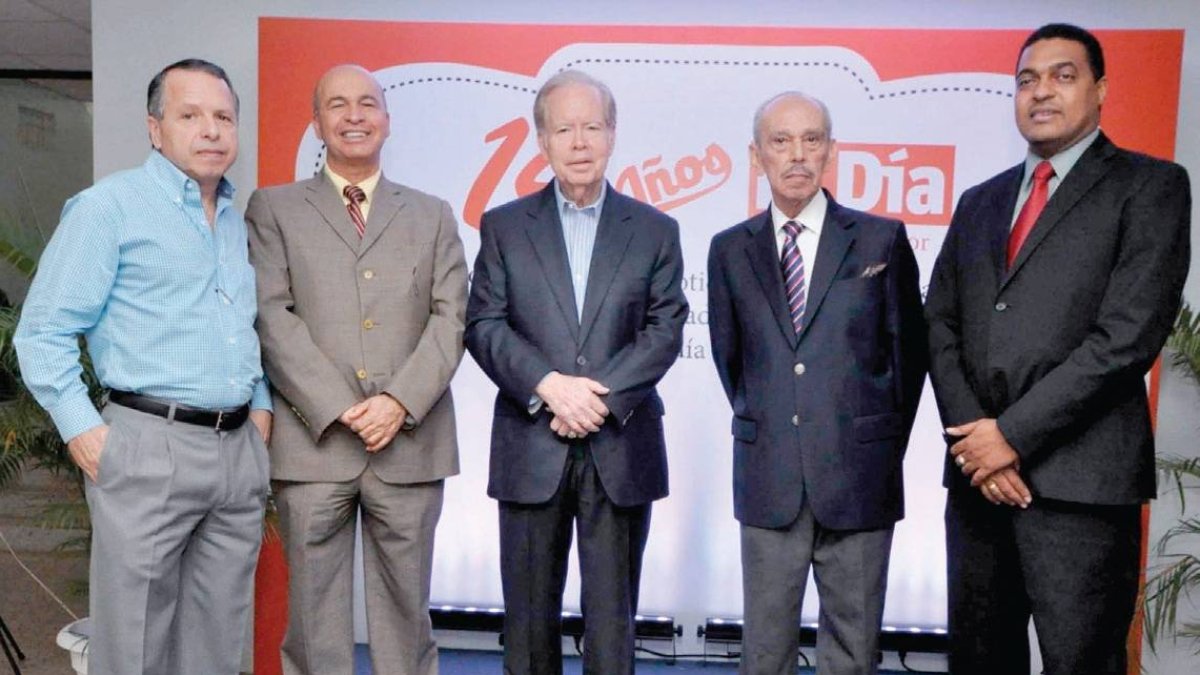 Festejan decimocuarto aniversario de “El Día”