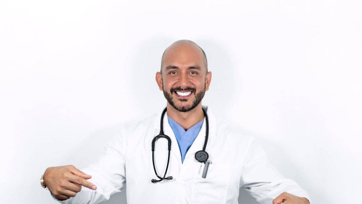 La experiencia que motivó al Dr. Simón Fit a cambiar su estilo de vida