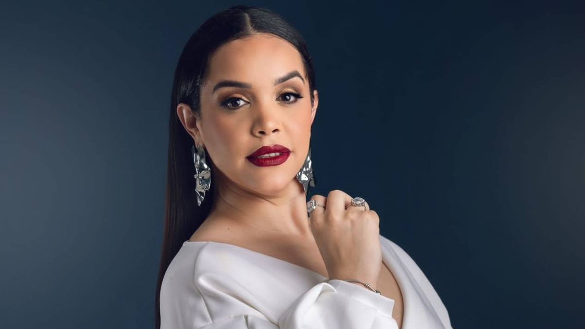 «La Loba» invitada al concierto El Alfa Kaseya Center Miami
