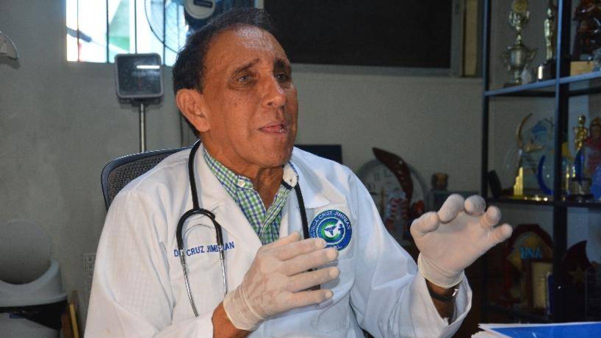 Doctor Cruz Jiminián sufre crisis de arritmia; su estado es estable