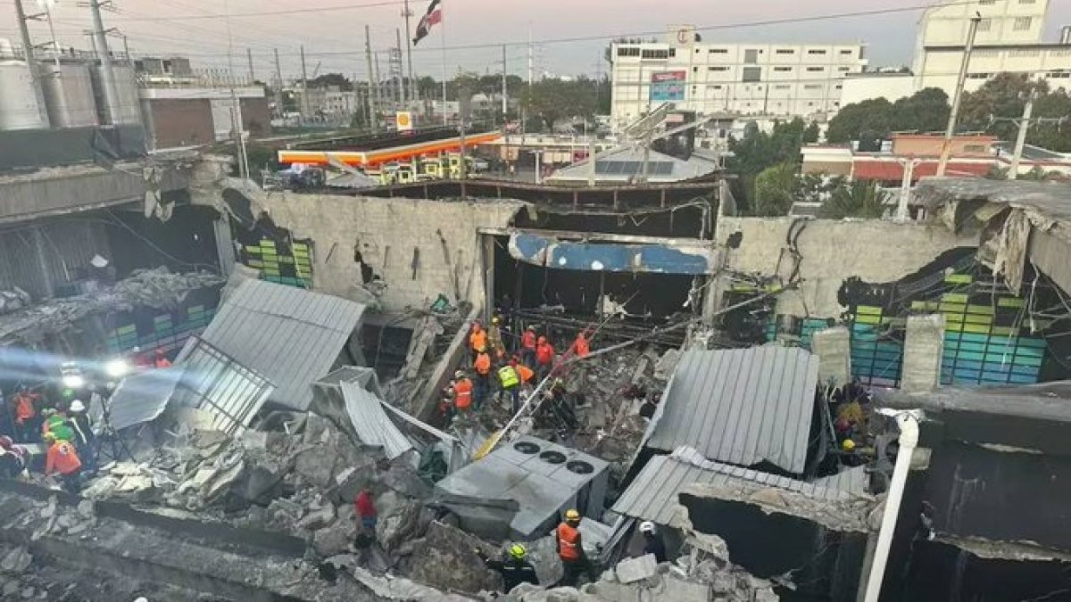 Video muestra el colapso del techo de la discoteca Jet Set