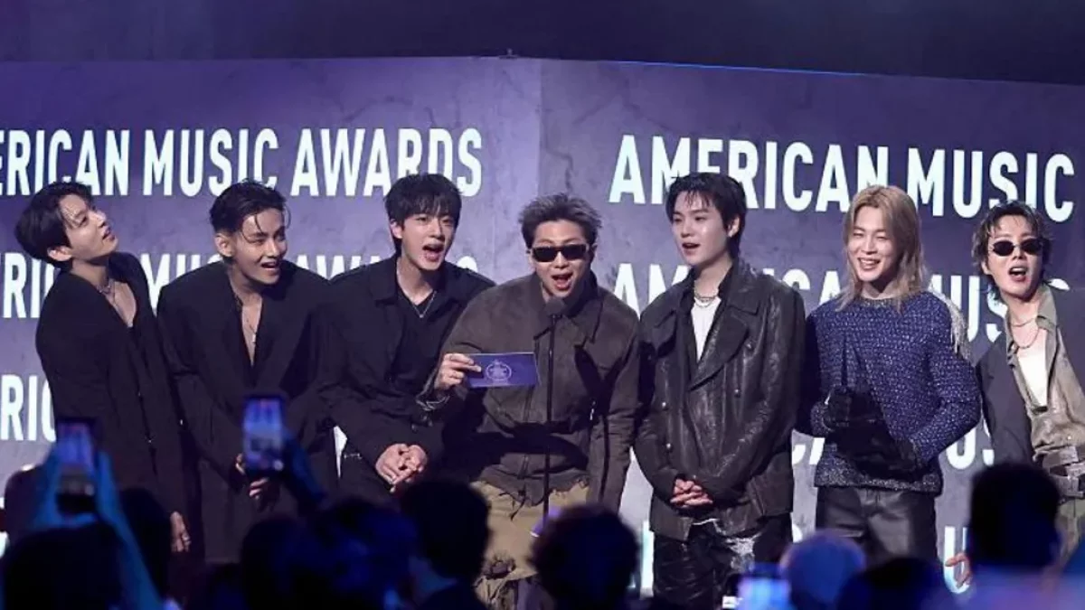 BTS se consagra como Artista del Año en los AMAs, manteniendo su ...
