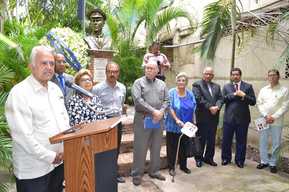 Efemérides Patrias rinde homenaje al teniente Amado por 56 Aniversario ...