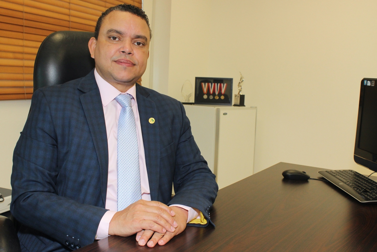 ¿Quién es Julio César Landrón, el nuevo director del SNS que reemplaza ...