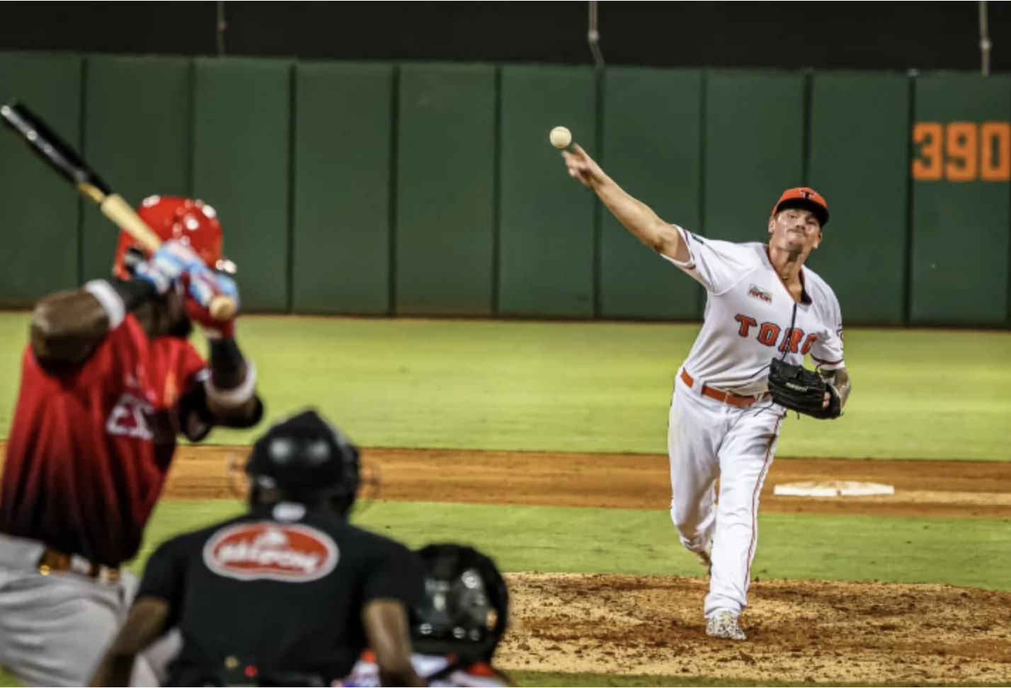 Victoria de los Toros: Mickey Gasper impulsa a su equipo frente a ...