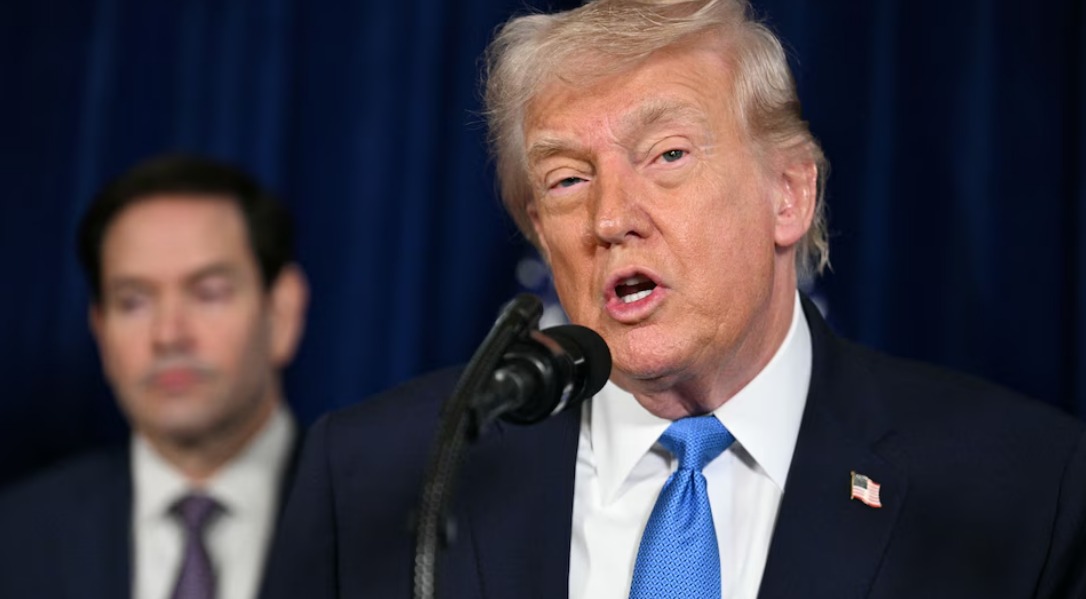 Donald Trump envía fuerte advertencia a Delcy Rodríguez sino "obedece"