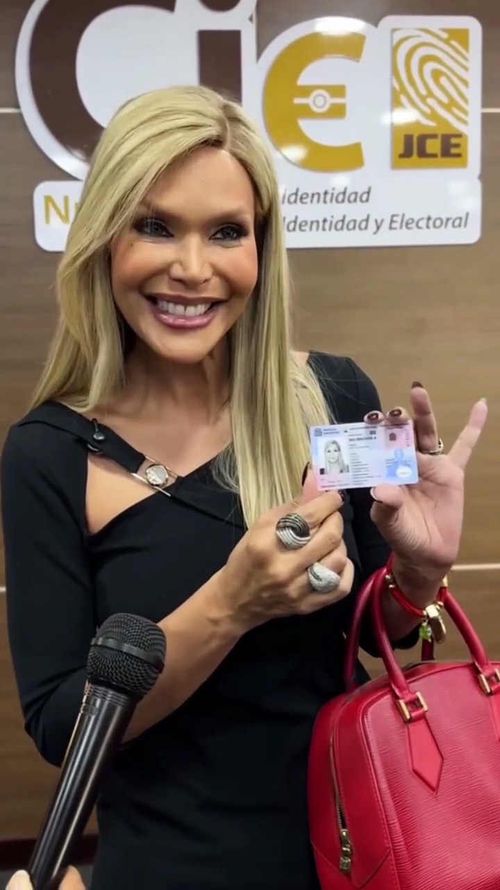 Lo que piensa Georgina Duluc de la nueva cédula de identidad que se ha ...