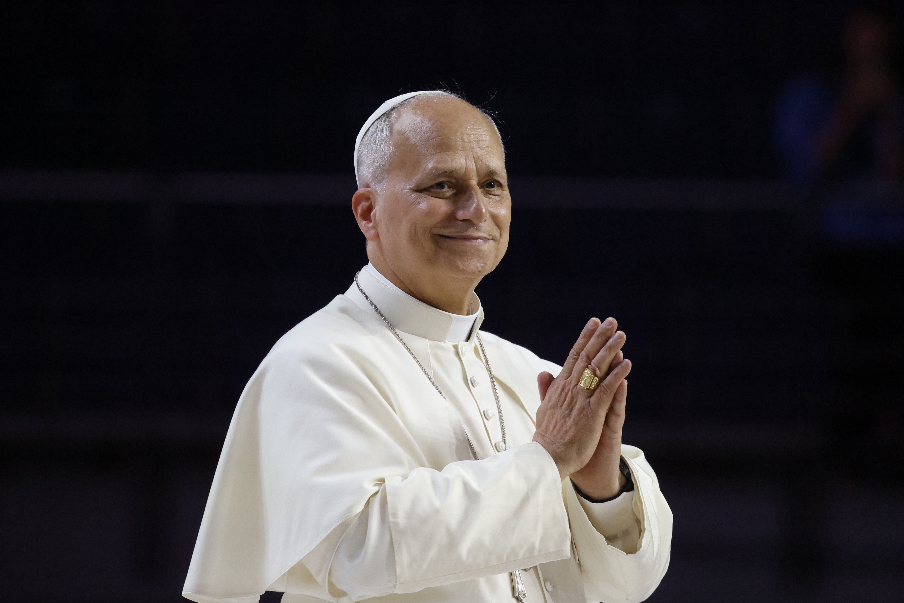 Papa León XIV alerta a jóvenes sobre la adicción al celular y pide ...